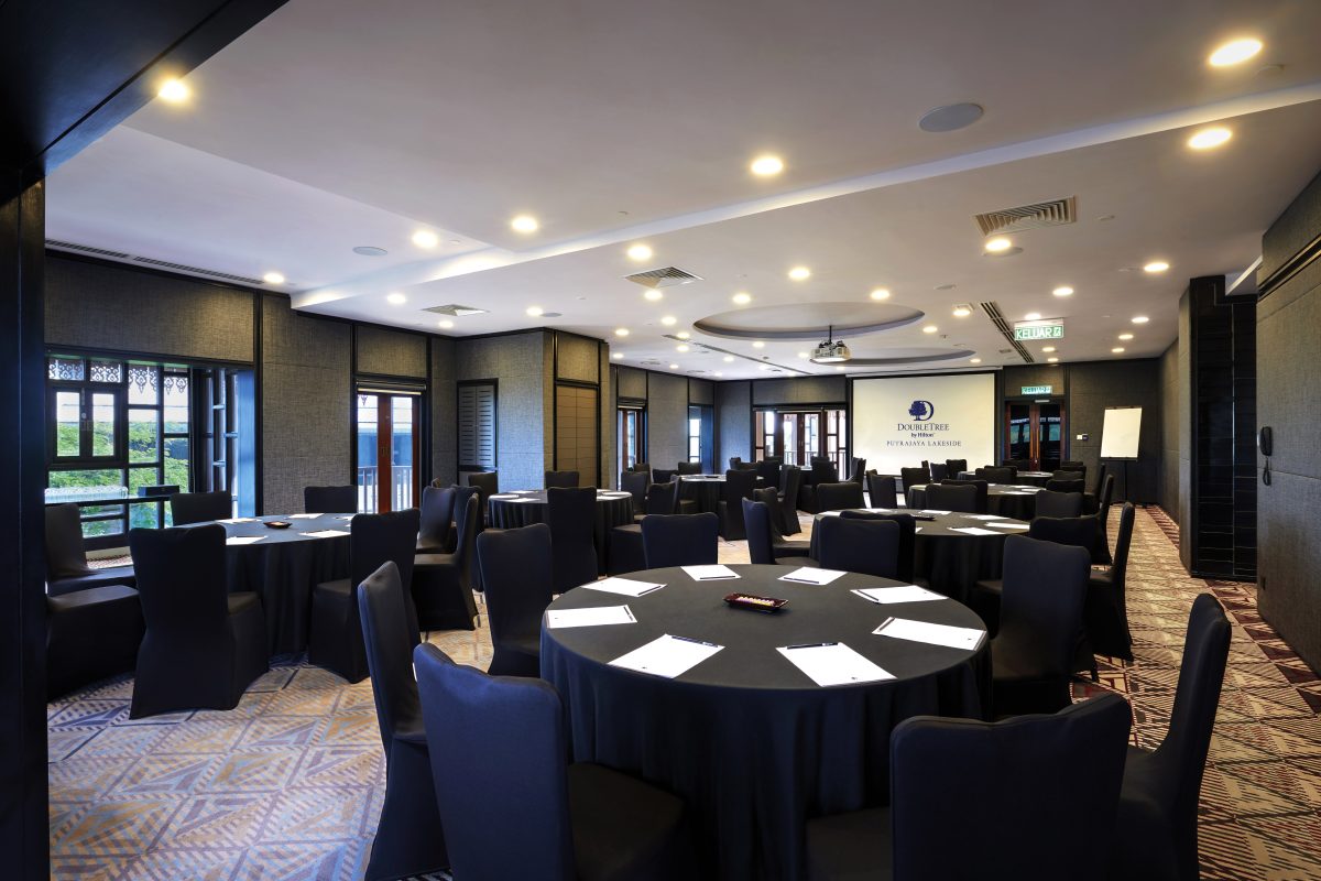 DoubleTree by Hilton Putrajaya Lakeside berwajah baru, terap budaya ...